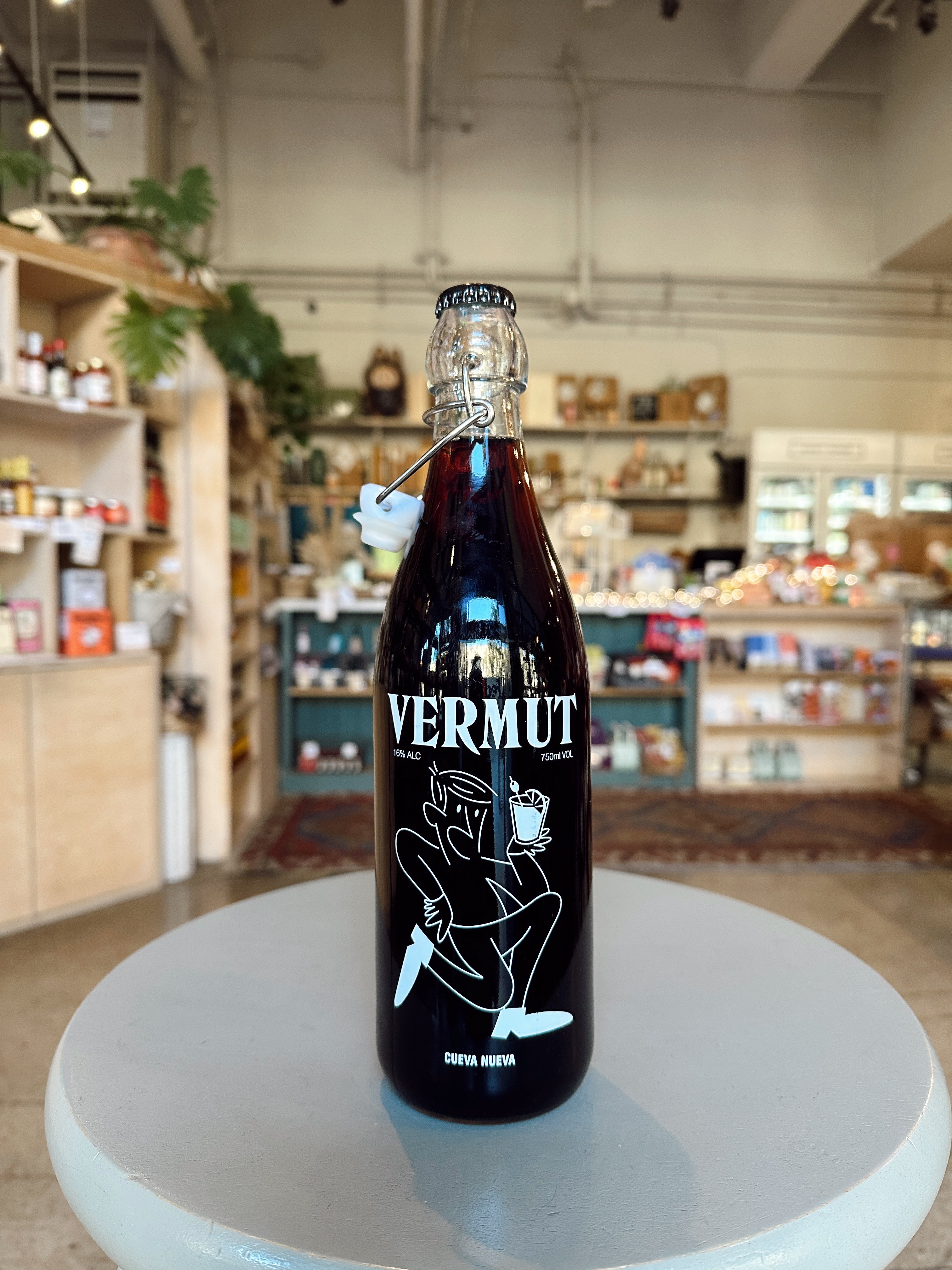 Cueva Nueva Red Spanish Vermouth – Flask & Field